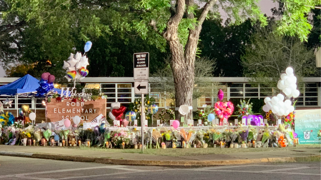 Documentos revelan nuevos detalles sobre la fallida respuesta policial en la masacre de Uvalde ...